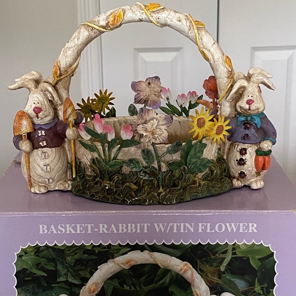 Deers Merchandise Inc | Accents | Vintage Basket Rabbit Easter Bunny ...
